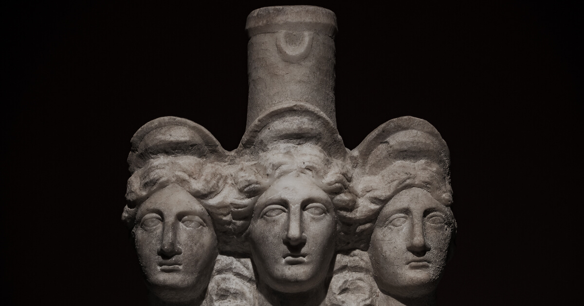 The Goddess of Liminality: Hecate | Turkish Museums