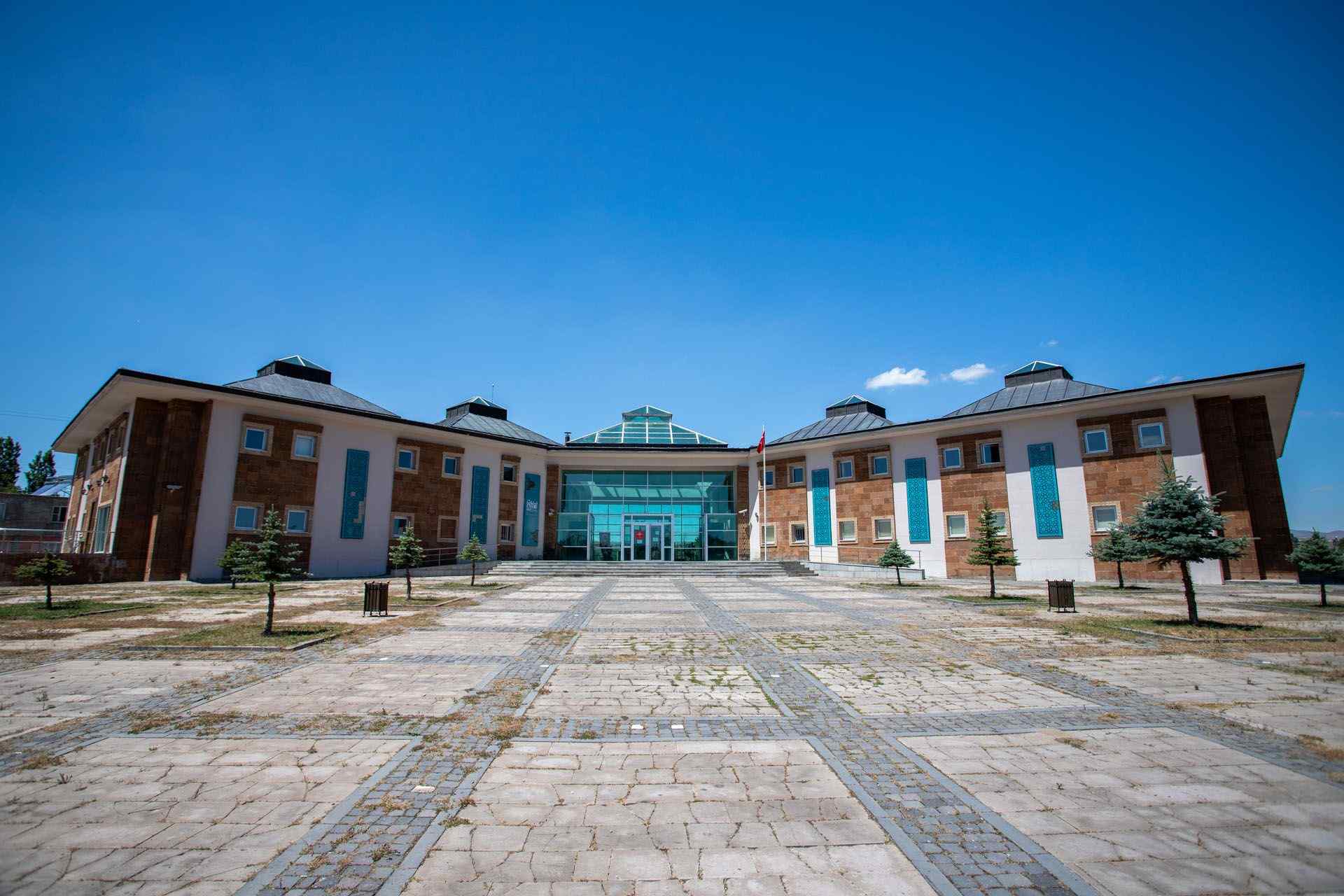 Bitlis Ahlat Müzesi | Turkish Museums