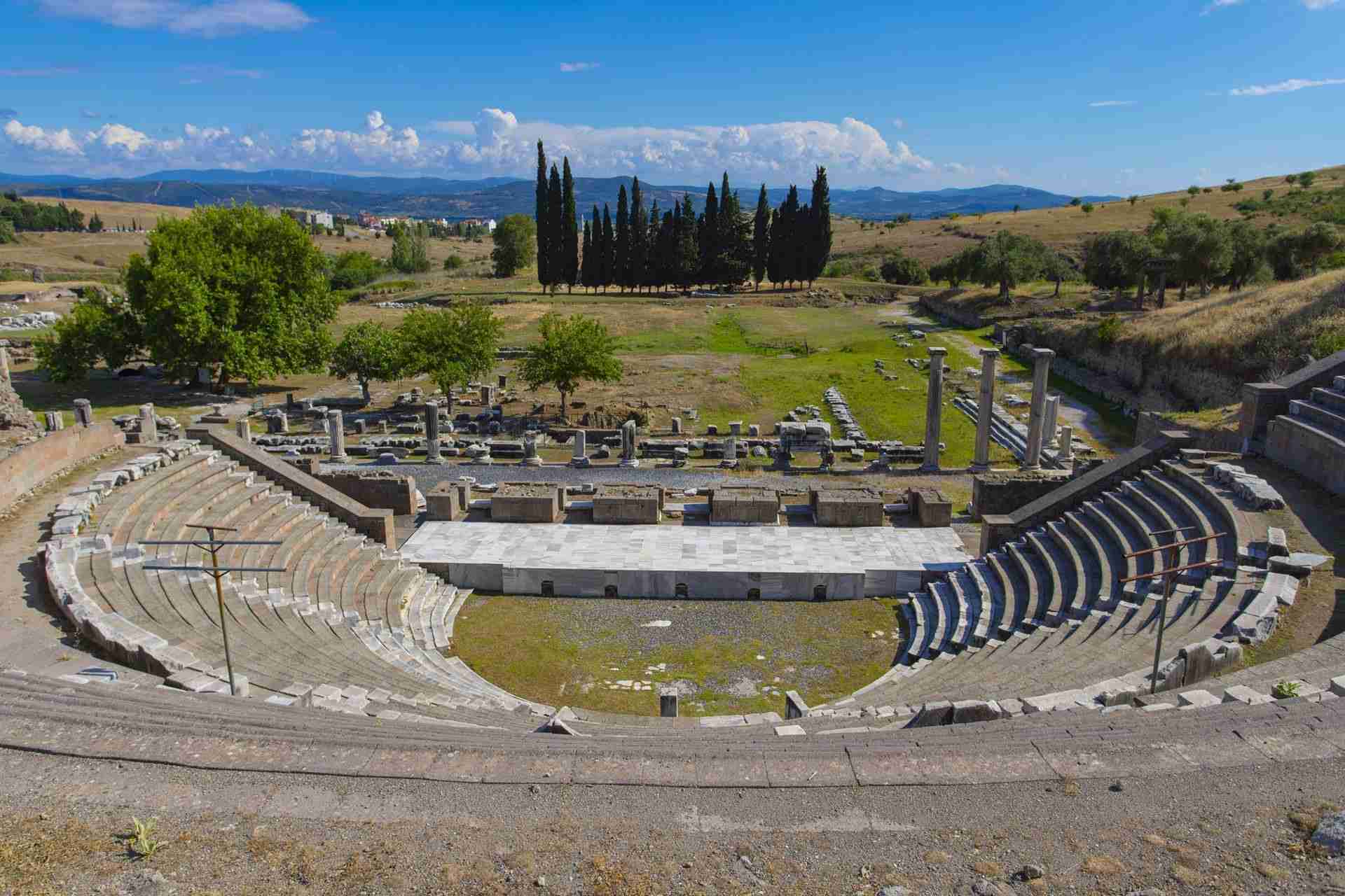 İzmir Bergama The Archaeological Site of Asklepion | Turkish Museums